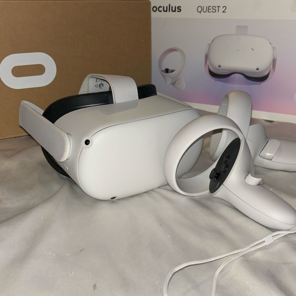 Oculus | VR, AR & Accessories | Oculus Quest 2 256 Gb | Poshmark